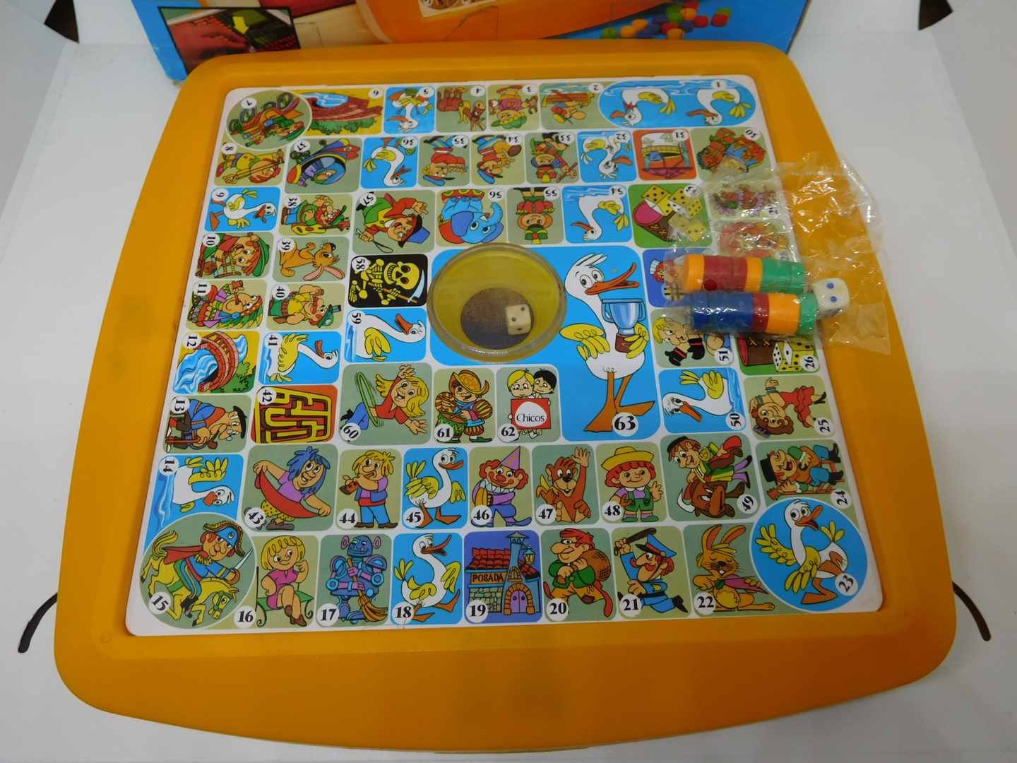 Juego de parchís y oca magnético de Chicos. Años 80 en caja.